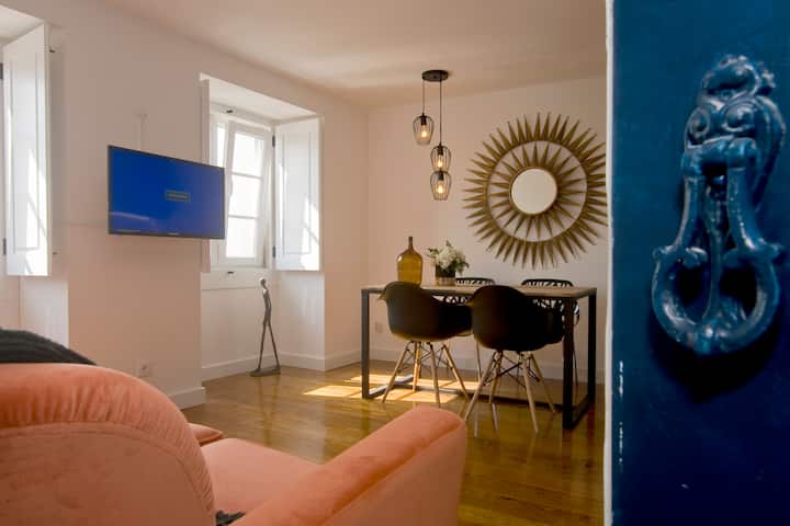 Petit Bijou, Coeur Fado, 2 Chambres, 2 Salles Bain - Lissabon