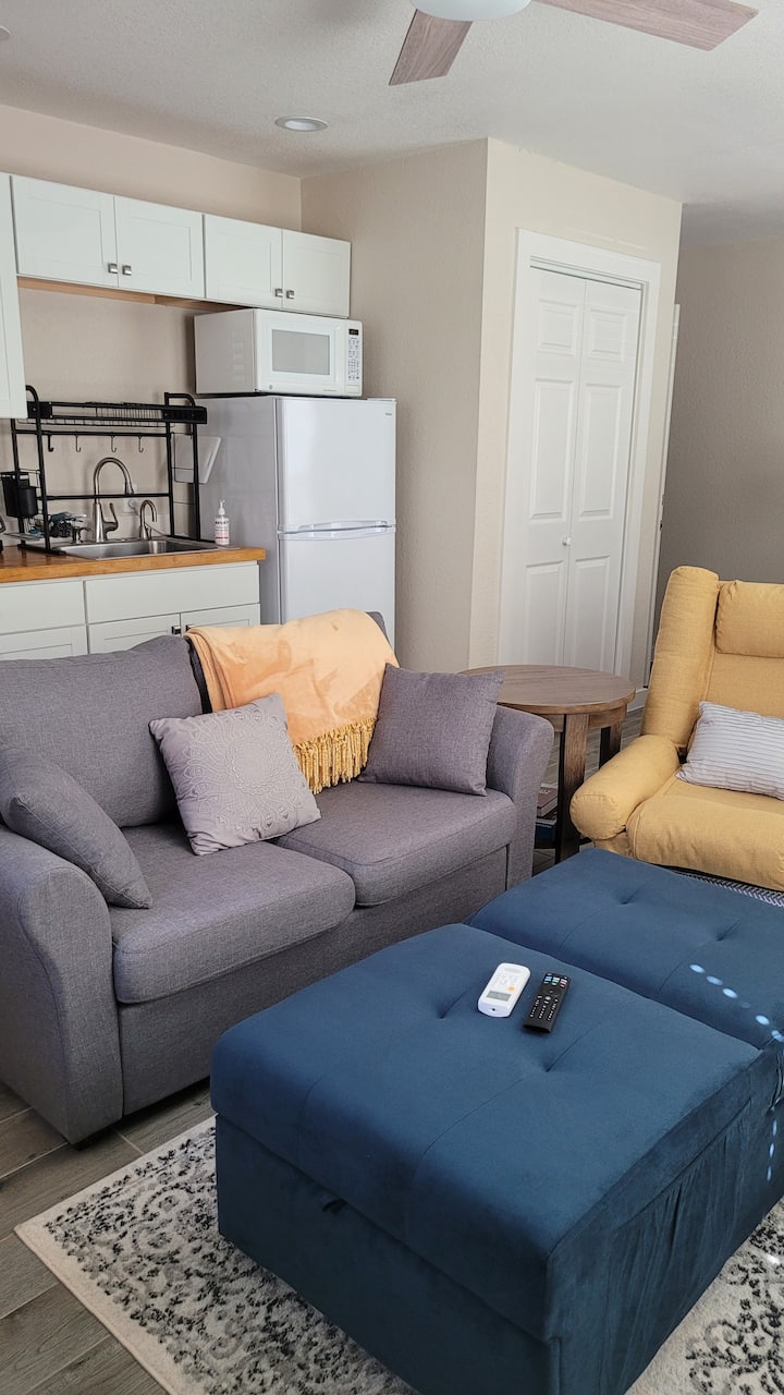 Yellowhappy Home Suite Home - Austin, TX
