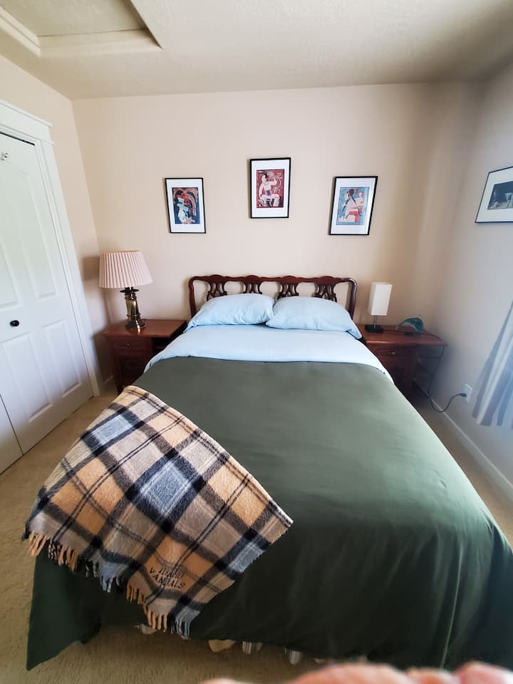 Double Bedroom In Our Charming Meridian Home - Meridian, ID