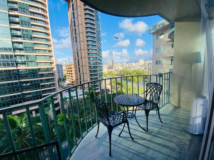 Waikiki 2 Bedroom Condo - Kailua, HI