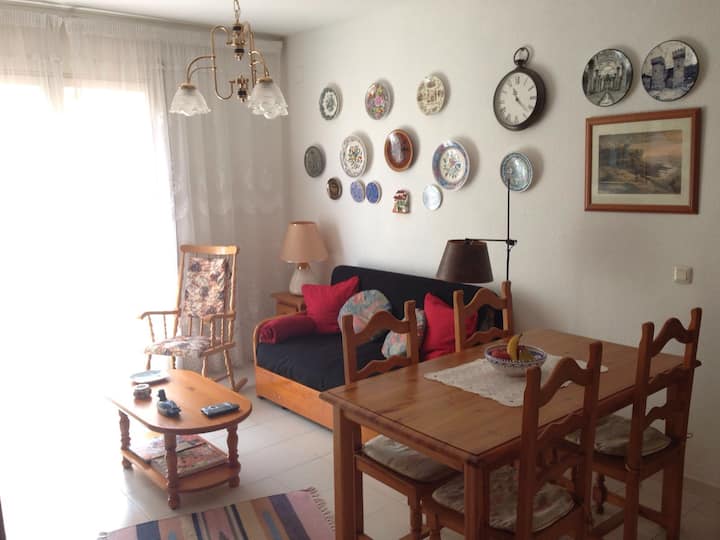 Apartamento Luminoso, Rústico Y Con Encanto - Sant Feliu de Guíxols