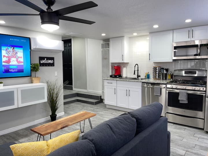 Quiet Cottage 1br/1ba | Near Ft. Tuthill + Parking - Flagstaff, AZ