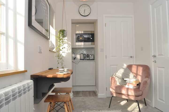 Stylish & Cosy With Nothing Left Out. The Studio - Taunton