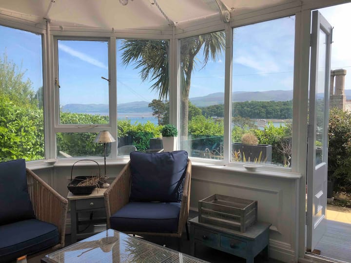 Bay Tree Cottage- Menai Bridge, Anglesey - Red Wharf Bay