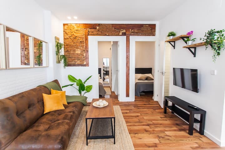 Chueca & Justicia: Precioso, Romántico, Terracita - マドリード