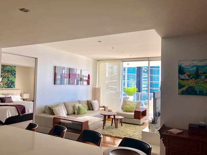 River Side Apartment With Car Park, Pool And Ferry - Brisbane