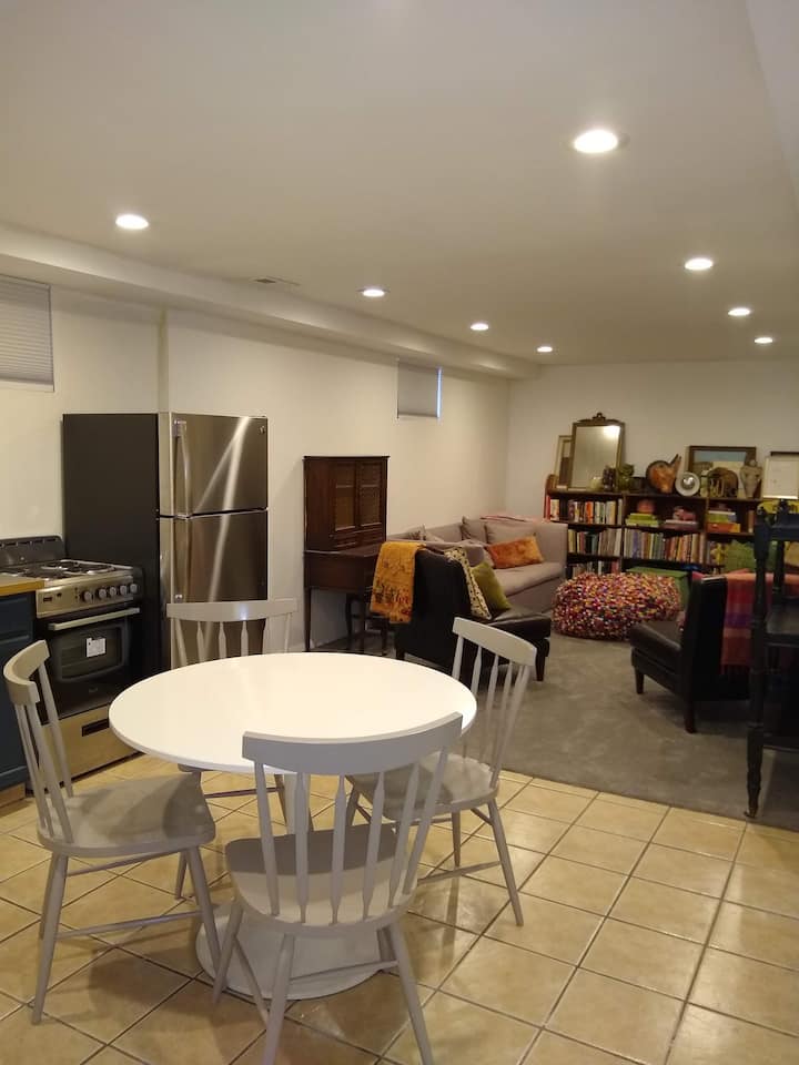 Colorful Sugar House Basement Apartment - Salt Lake City, UT