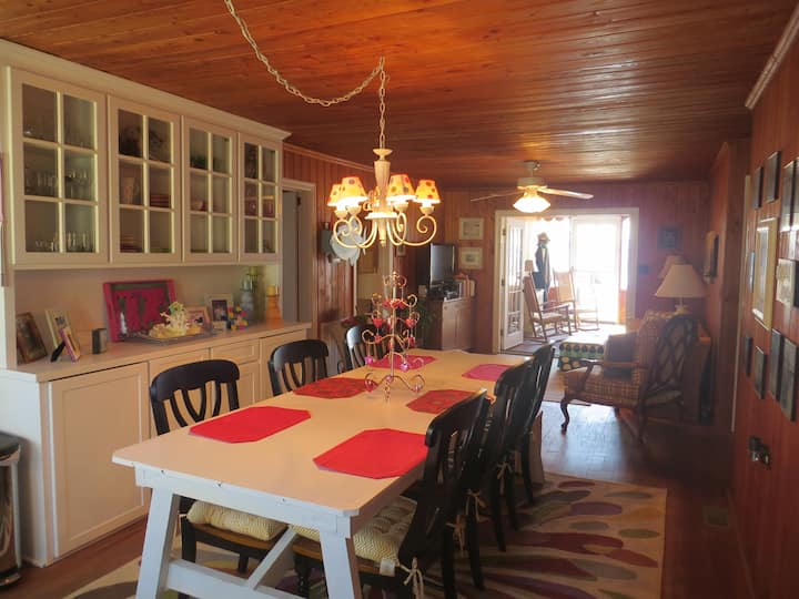 Renovated  White Lake Bungalow-queen - White Lake, NC