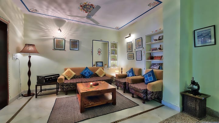 Ikaki Niwas - Jaipur