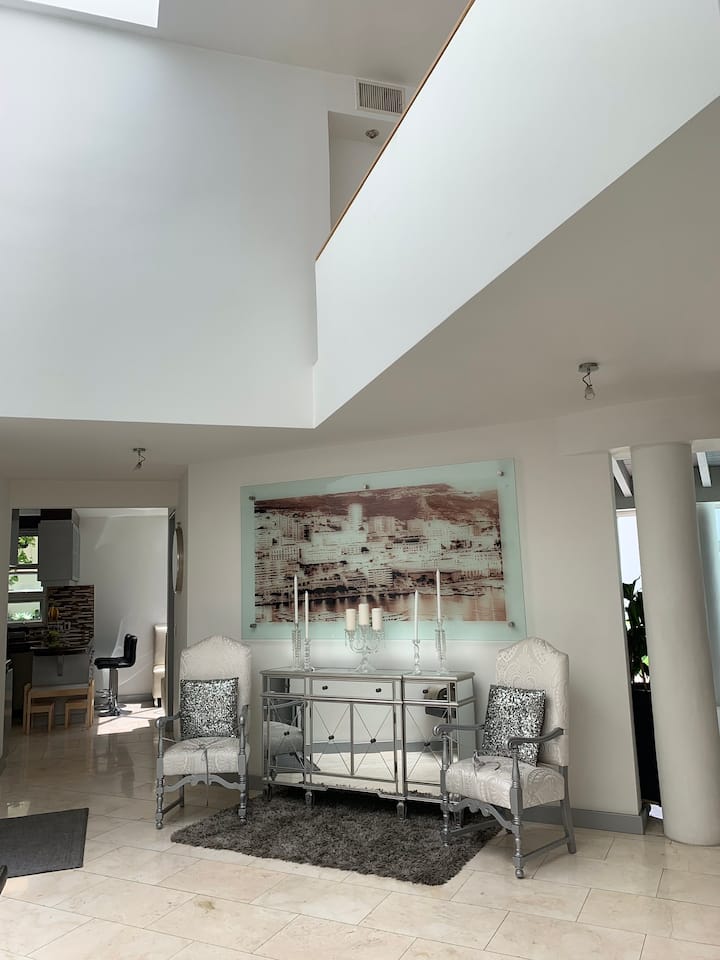 Casa Blanca - Tijuana