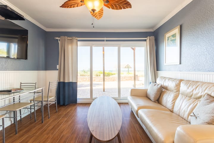 Ocean Front Apartment - Venice, FL