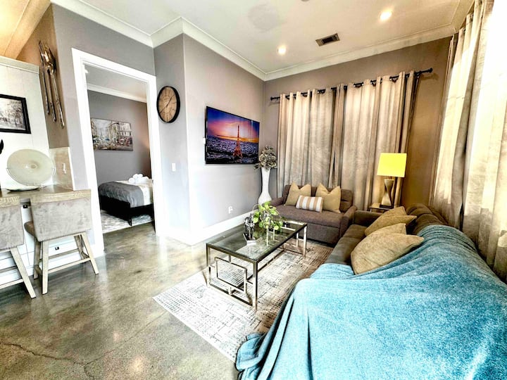 Escape House Near Disney! - Huntington Beach, CA