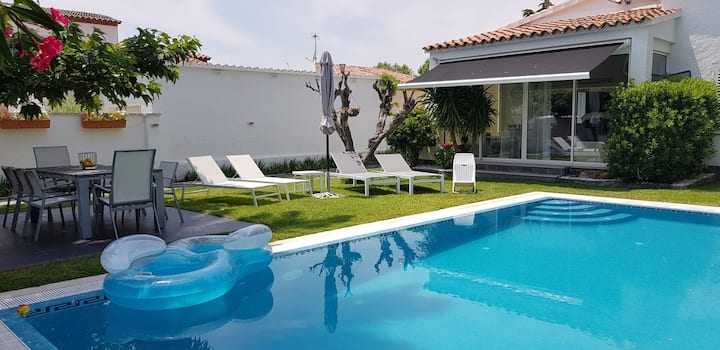 005 Bahia Villa Avec Piscine - Empuriabrava