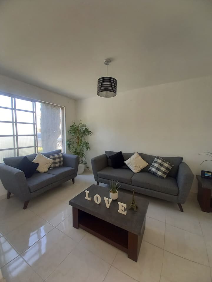 Precioso Alojamiento Con Aparcamiento Gratuito - Celaya