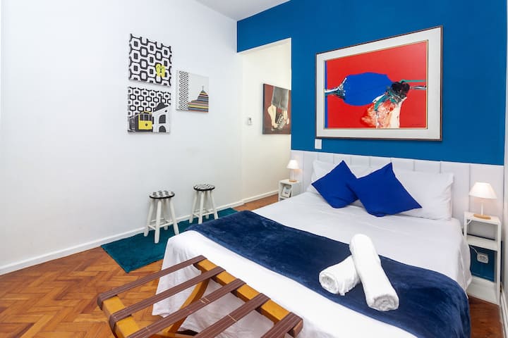 Obra De Arte De Copacabana Na Quadra Da Praia. - Copacabana