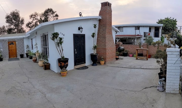 Baha House: Your Cozy Coastal Escape - Rosarito