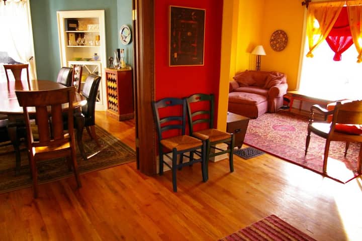 Lovely Victorian/3 Bdrms/next To Botanic Gardens - Denver, CO