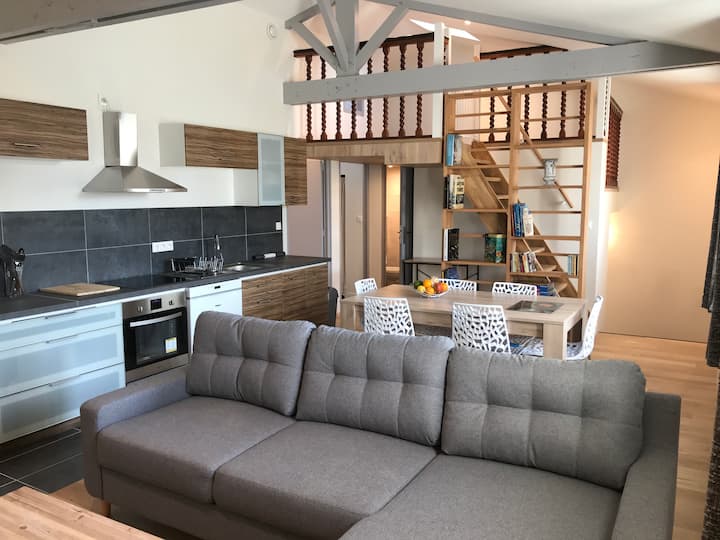 Superbe T3 Neuf à Deux Pas Du Vieux Port - La Rochelle