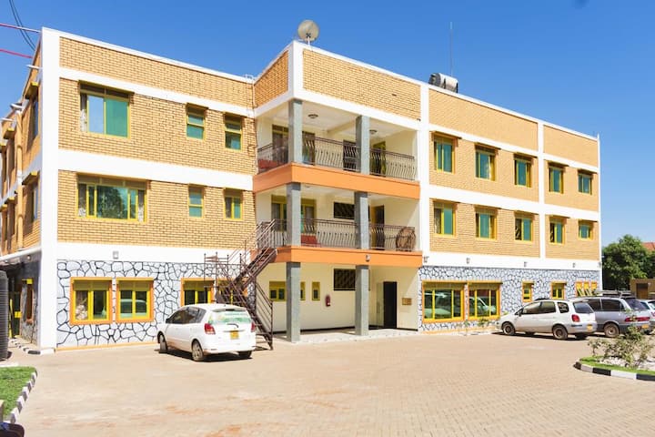 Sibyangu Standard Hotel - Kampala