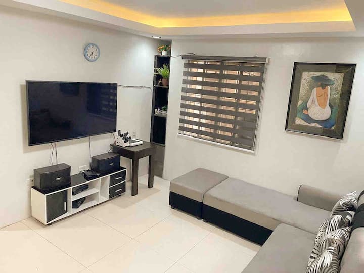 Minimal Trend Home In Angeles City With Pool & Gym - Angeles