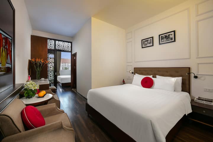 Vision Boutique Hotel - Family Executive Balcony - Hanoi