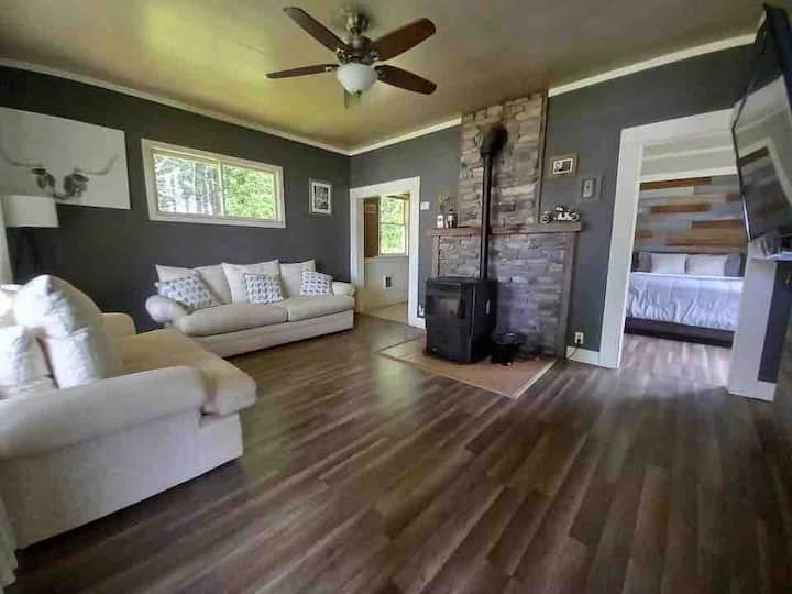 Central Comfy Home. - Port Angeles, WA