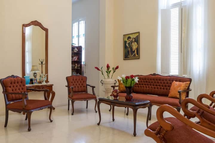 Villa Nieves Deluxe 1910.havana.room 1. - La Havane