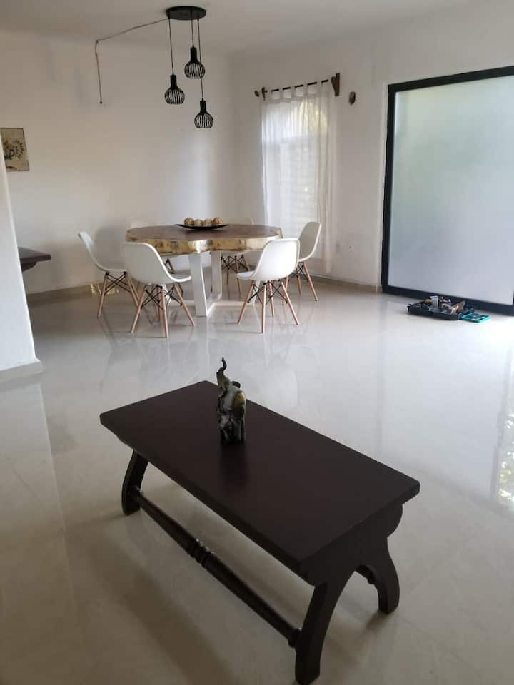 Casa En Club Exclisivo Cerca De La Playa - Manzanillo