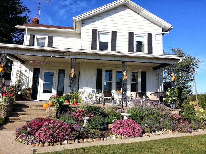 Country Farm House - Crestline, OH