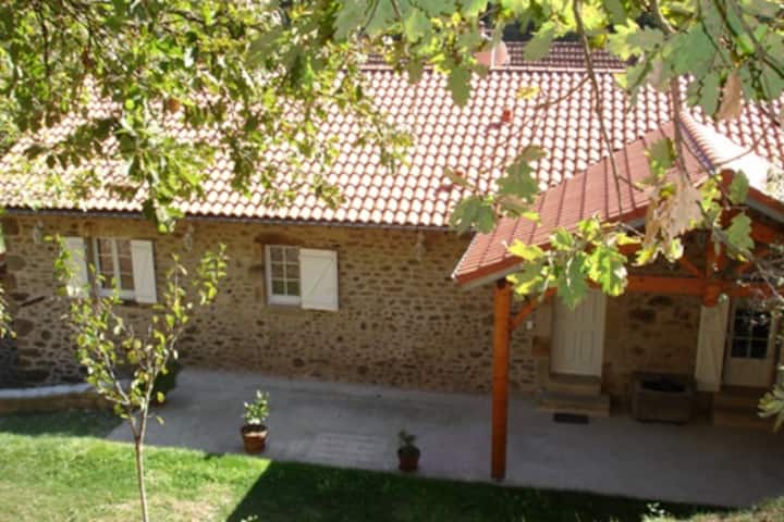 Location Gite 3 éPis, 2 à 6 Pers - Conques