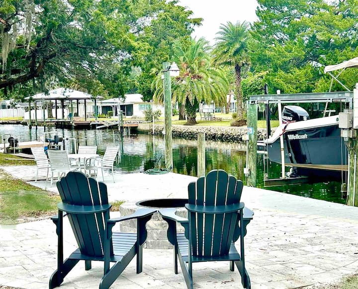 Waterfront Sonnysprings On The Homosassa River - Homosassa, FL