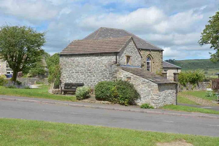 Sandy's Barn, Foolow, Dogs Welcome - Edale
