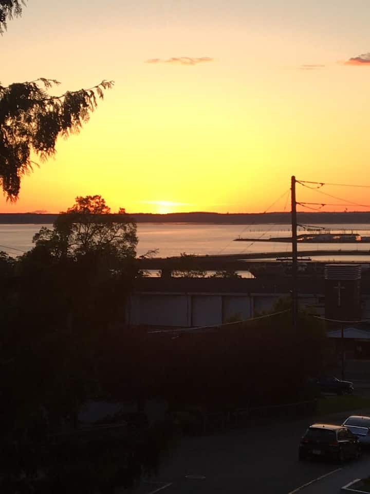 Garden Street Retreat-beautiful View! Walk To Wwu - Bellingham, WA