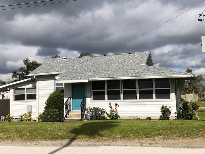 The Beach House At Crescent Beach - Crescent Beach, FL