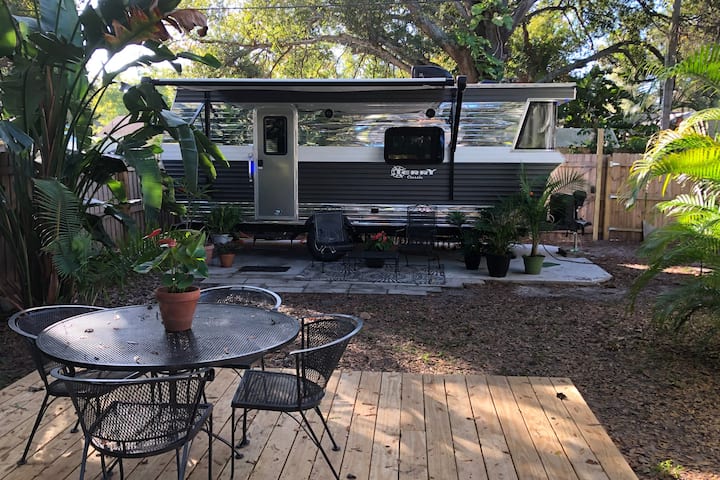 Retro Style Rv In St. Pete Urban Oasis - St. Petersburg, FL