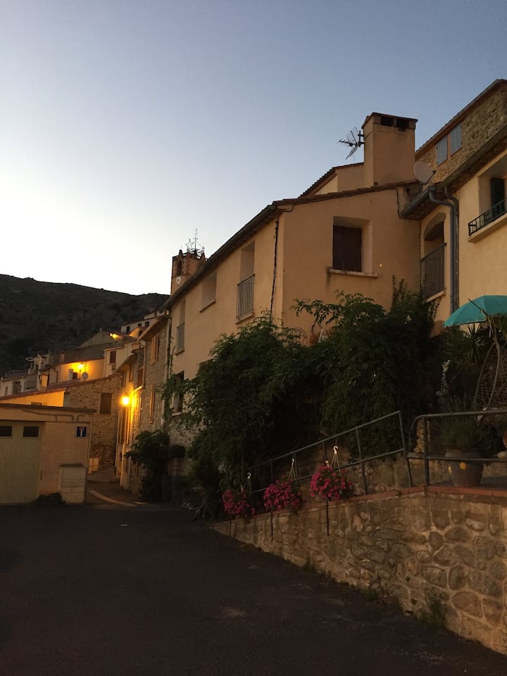 Coquet Petit Appartement, Montagne, Mer, Rivière. - Vinça