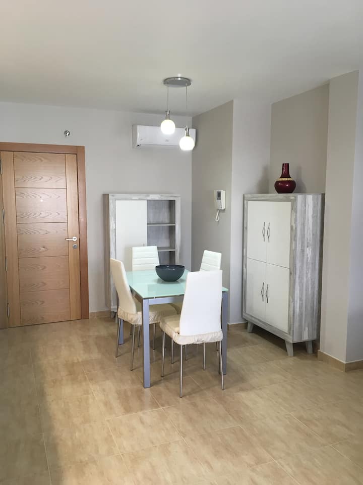 Apartamento Nuevo En Pleno Centro. - Carboneras