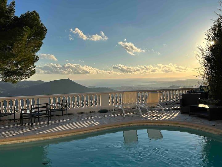 Belle Villa Arrière Pays Niçois Vue Mer - Nizza