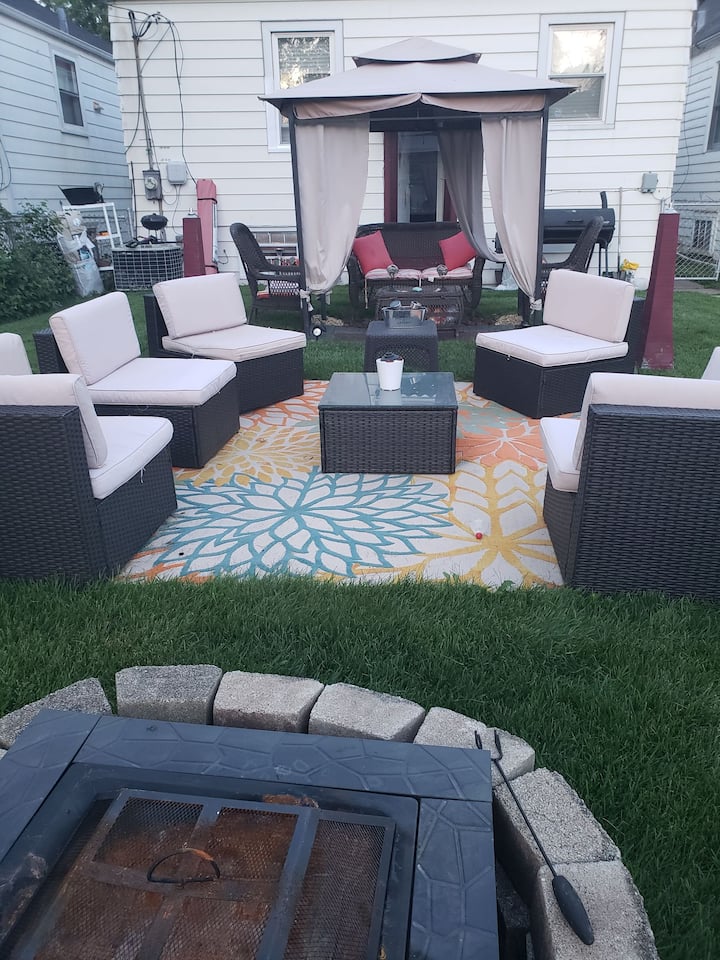 My Quaint Little Escape - Fernwood - Chicago