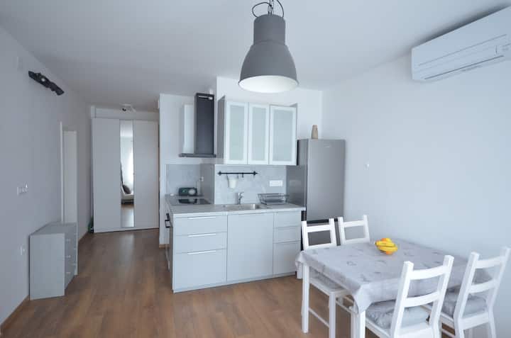 Apartment "Nebo" In Center Not Far From The Beach - Croazia