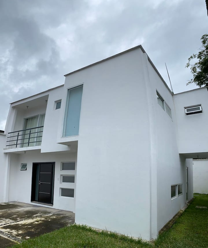 Hermosa Residencia Con Costos Accesibles - Orizaba