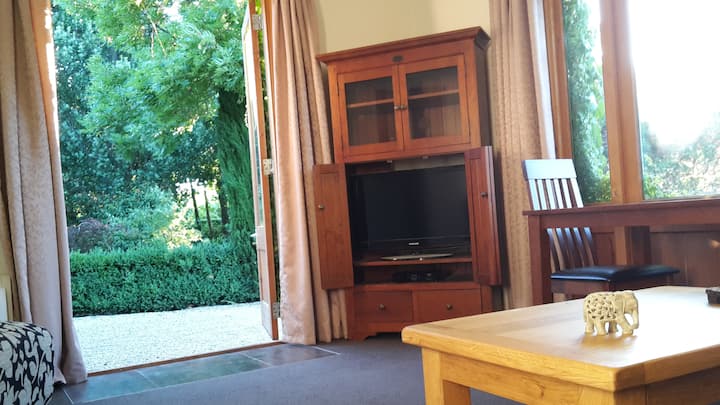 Casa Rossa Boutique Accomodation - West Melton
