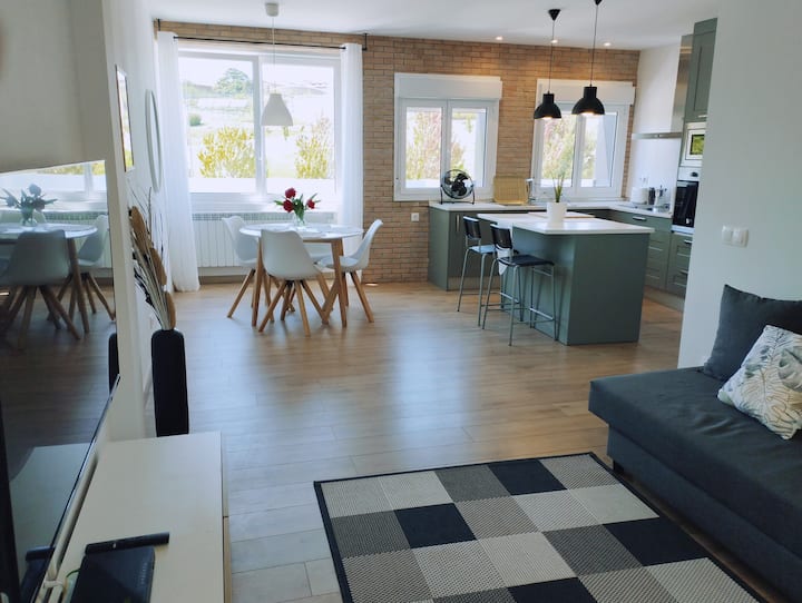 Precioso Apartamento En Pamplona Junto Al Centro - Pamplona, España