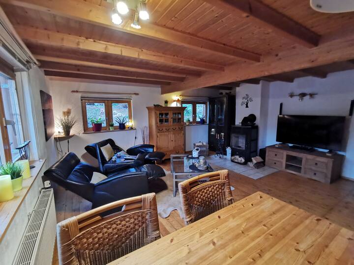 Kleines Gästezimmer In Idyllischem Holzblockhaus - Gummersbach