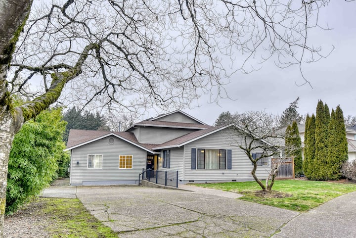 Happy Valley Family House - Happy Valley, OR