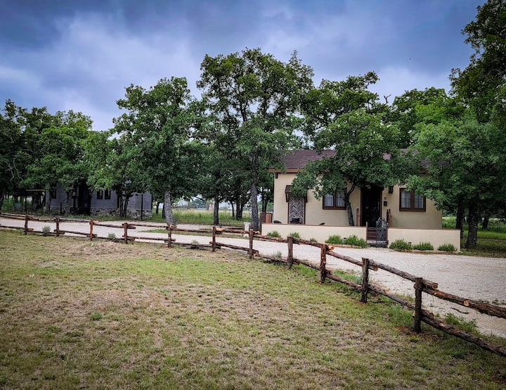 Top 12 Glamping Spots In Fredericksburg, Texas - Updated 2025 | Trip101