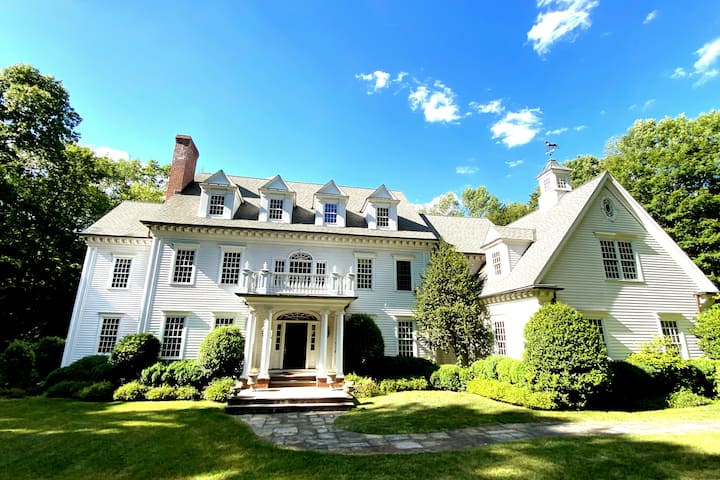 Beautiful, Comfortable Country Estate In Bedford - Stamford, CT