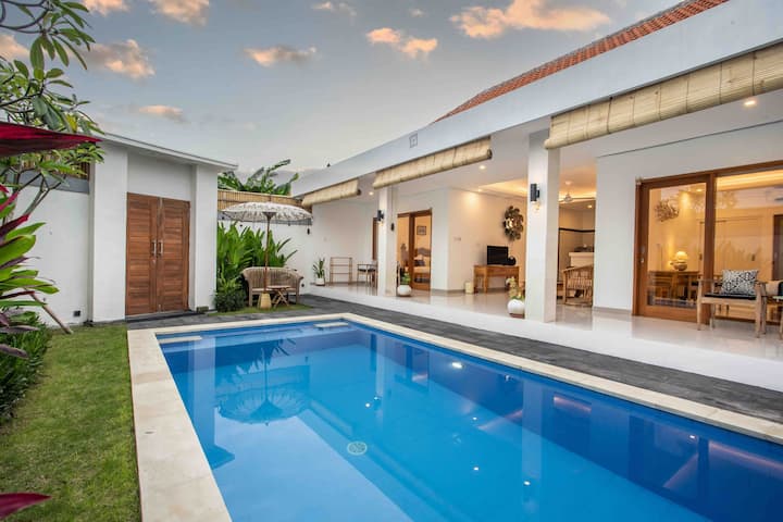 Bens Mertanadi Villa 2 Bedroom Private Pool Kuta - Seminyak