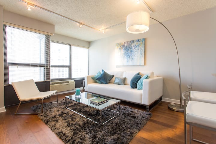 Charming 1 Bdr  In Great Location - Chicago, IL