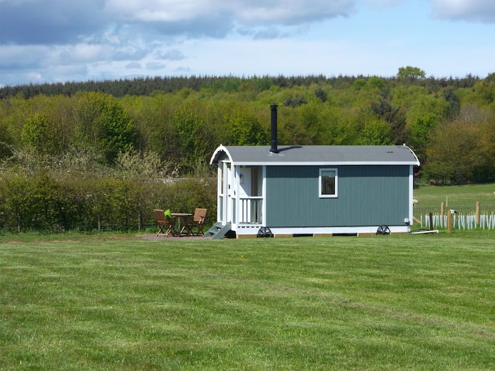 Shepherd's Hut - "Willow" With Log Burning Stove - Eyemouth